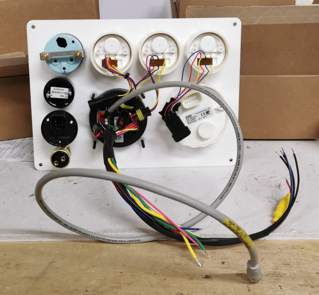 John Deere Engine Marine Instrument Panel + NMEA 2000 with 4 VDO ...