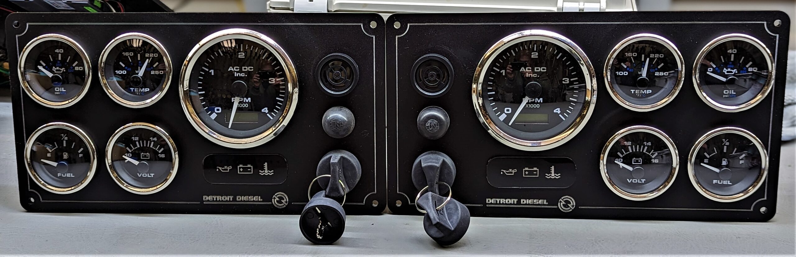 Detroit Diesel Panels – AC DC Marine Inc.