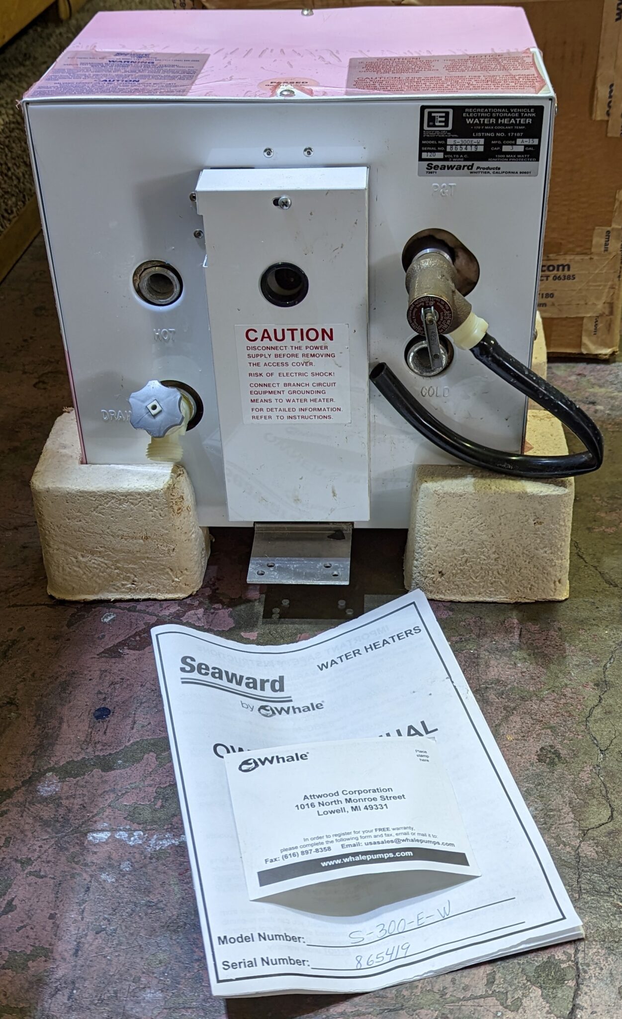 Whale Seaward 3 Gal. Hot Water Heater – 120V – 1500W (White Epoxy) | AC ...